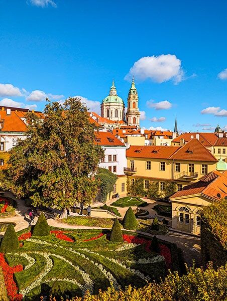 5 Most Beautiful Gardens in Prague - Pineapple on the road